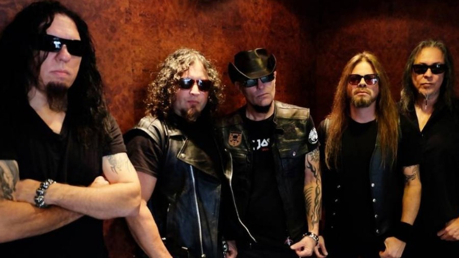 Todd La Torre Answers if He's Been Fully Accepted as Queensrÿche Singer ...