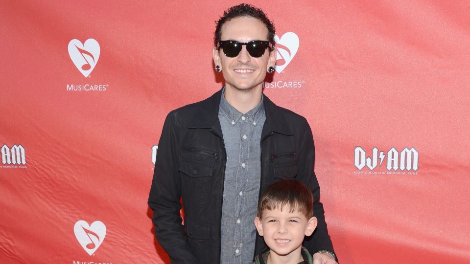 Chester Bennington's Son Blasts Conspiracy Theories Surrounding His ...