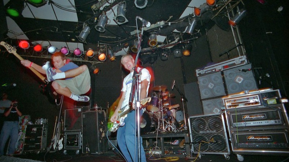 Anatomy of a Power Trio: Blink-182 | Ultimate Guitar