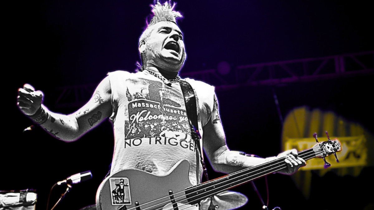 It's That Simple: These Are the Only 3 Types of Punk Bassists (and ...