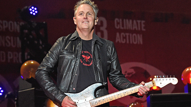 The Amazingly Touching Story of Pearl Jam's Mike McCready Recording a ...