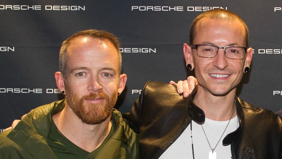 Linkin Park Bassist Dave Farrell Issues Statement on Chester's Suicide ...