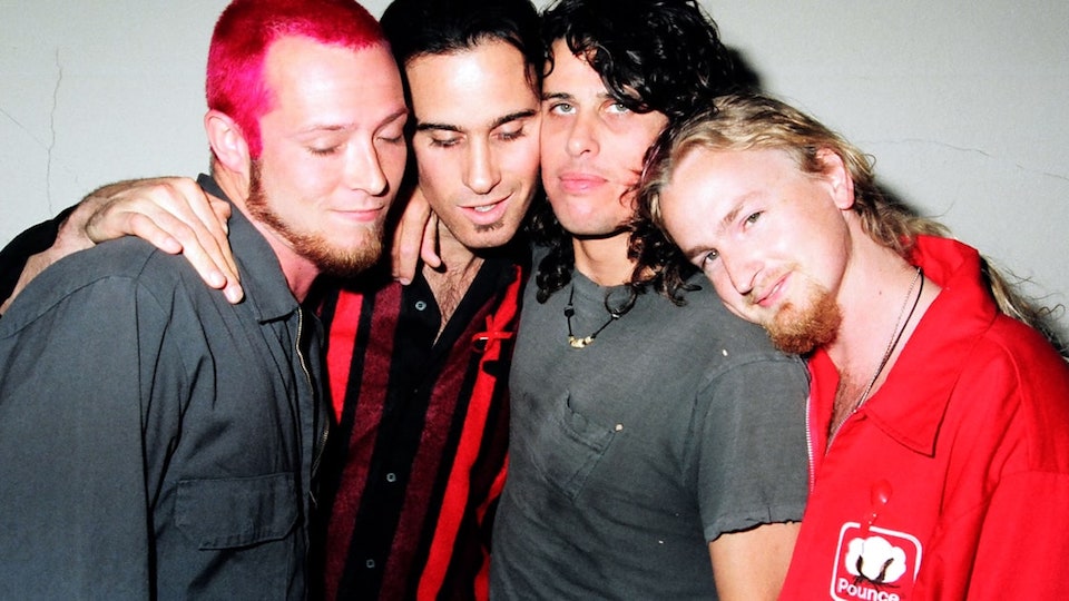 STP: What It Feels Like Listening to Scott Weiland Sing Now That He's ...