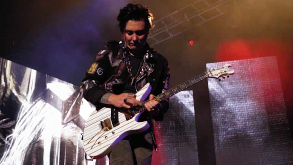 A7X's Syn Gates: This Is The Most Difficult Solo I Ever Recorded ...