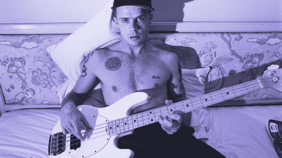 Best Bassists of the 90s Rock | Ultimate Guitar