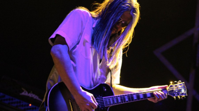 Guitar Myths Explored: Does Adam Jones' Silverburst Finish Really ...