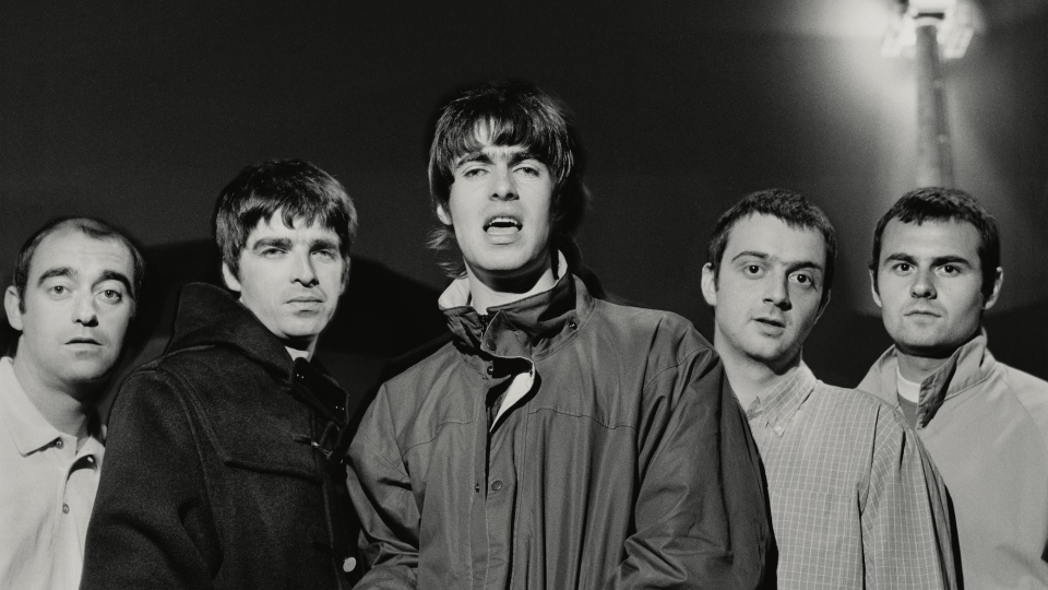 25 Years Later: What Makes '(What's the Story) Morning Glory?' So Great ...