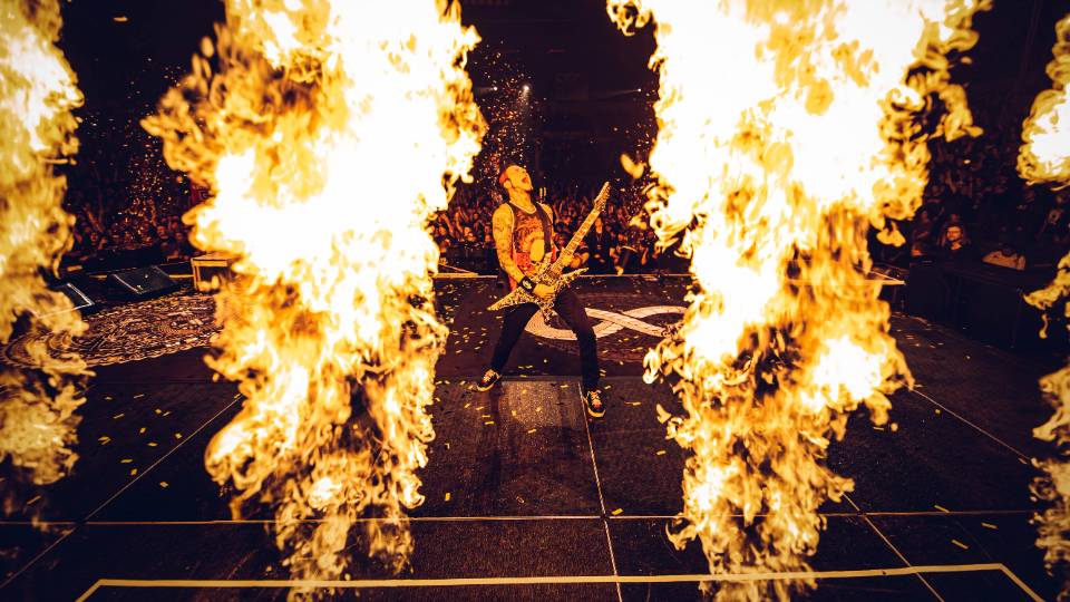 Former Five Finger Death Punch Guitarist Jason Hook Holds Auditions for ...