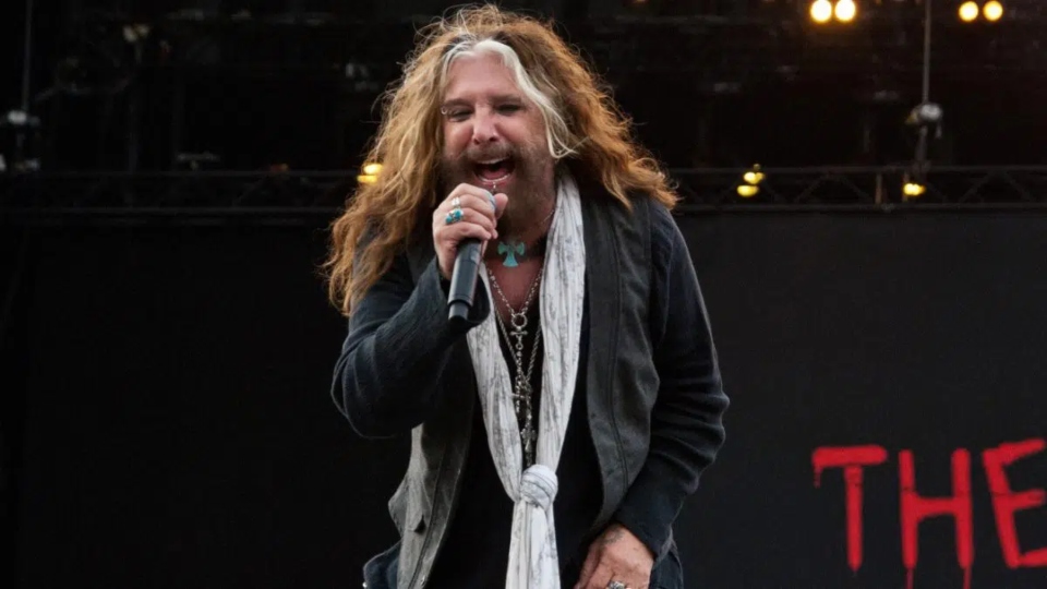 John Corabi Opens Up About His Post-Mötley Crüe Financial Situation ...