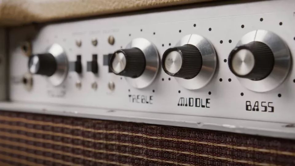 Watch: This Vintage Hand-Built Dumble Amp Resurfaced After 40 Years ...