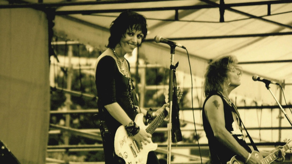 3 Single-Pickup Punk Signature Guitars To Drool Over | Ultimate Guitar