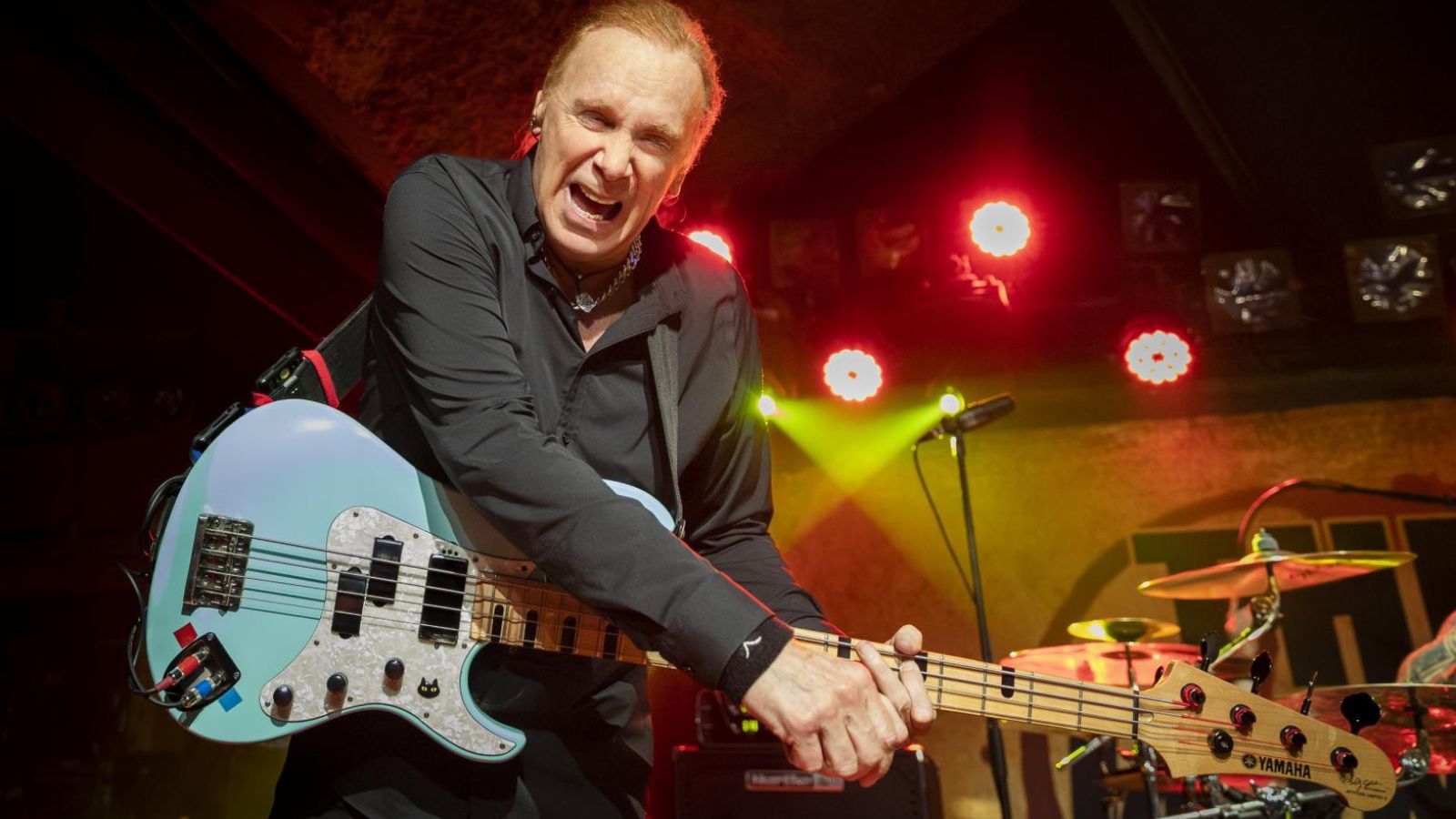 One Amp Per String? Billy Sheehan Reveals Details Behind a Weird Rig of ...