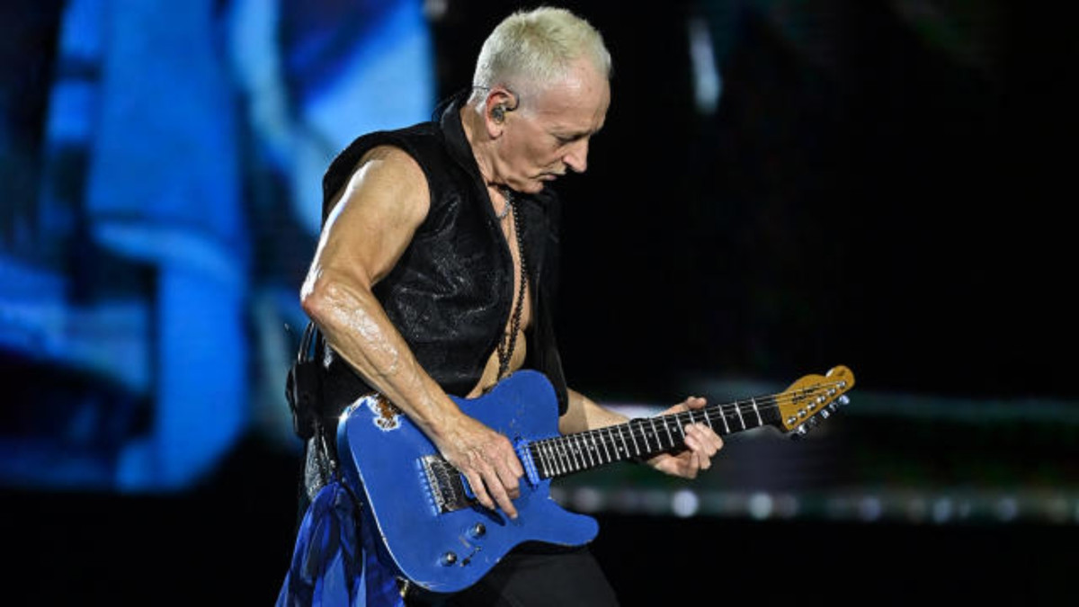 'It's So Big': Why Phil Collen's Girthy New Guitar Has 'the Fattest ...