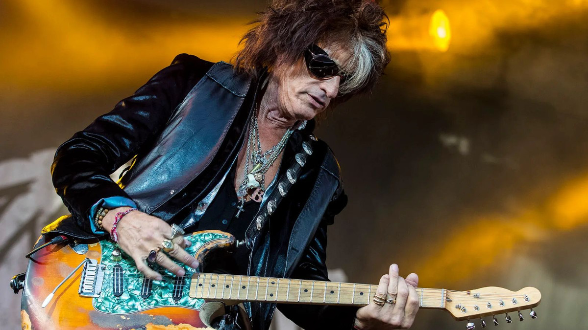 Joe Perry Reveals How Fender Bass VI Inspired Him to Write an Aerosmith ...