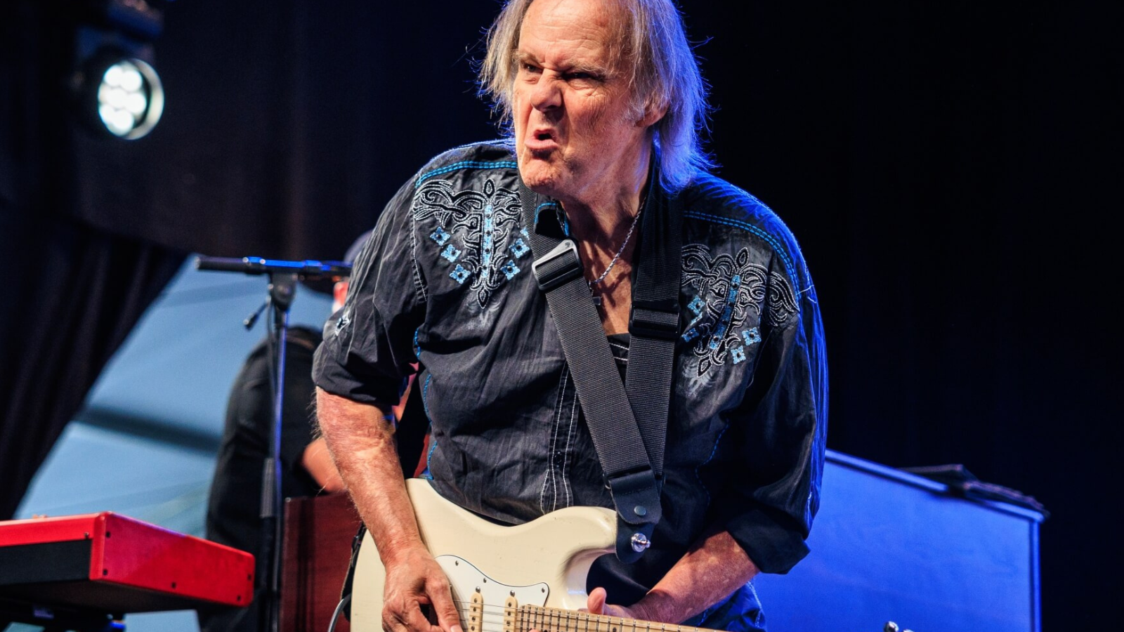 'I'm Serious': Why This Blues Rock Legend Prefers to Keep His Amp at a ...