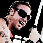 Todd Sampson, Veteran Punk Singer, Died After Performance | Ultimate Guitar