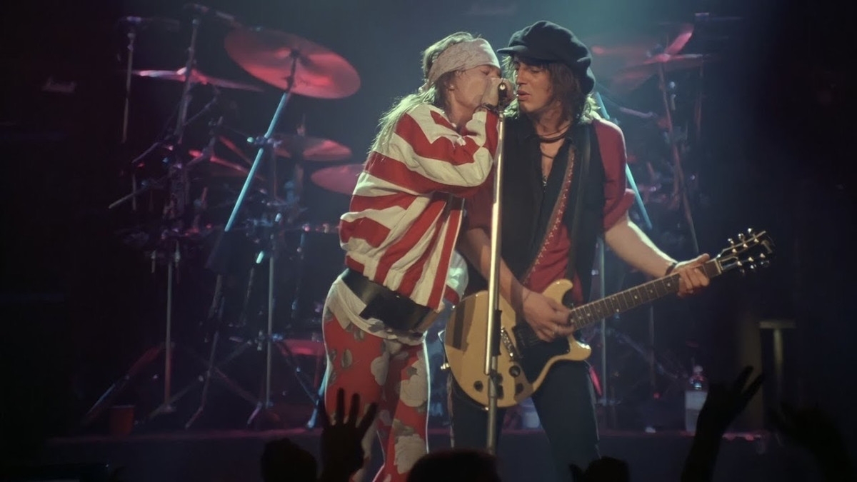 Why Izzy Stradlin Left Guns N' Roses at the Height of Their Success ...