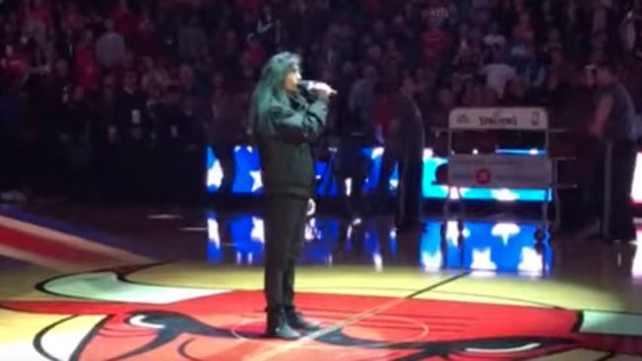 Watch: Anthrax Frontman Rocks the National Anthem at Chicago Bulls Game ...