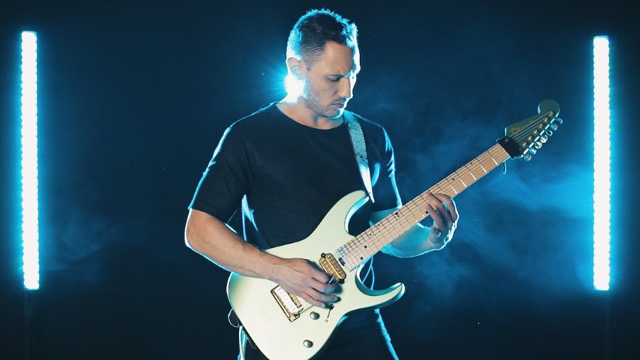 Angel Vivaldi Explains Why He Finds Neck Pickup Better for Guitar Solos ...