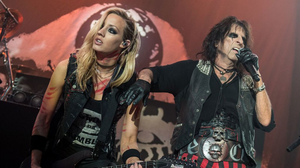 Nita Strauss Talks How Alice Cooper Treats His Band Members, Recalls ...