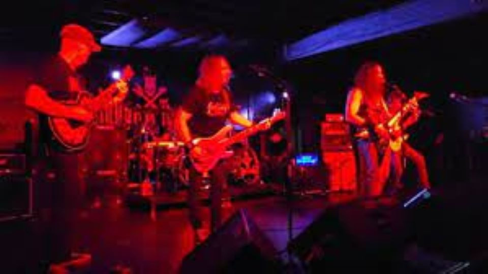 Watch: Ex-Megadeth's David Ellefson, Jeff Young and Chris Poland Play ...