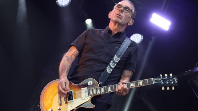 Bad Religion Guitarists on Taking Vintage Gibsons on Tour: 'Why Own ...