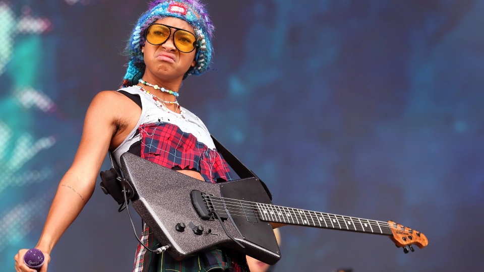 Willow Smith Shares Thoughts on 'Metal, Thrash, and Classic Rock', Says ...