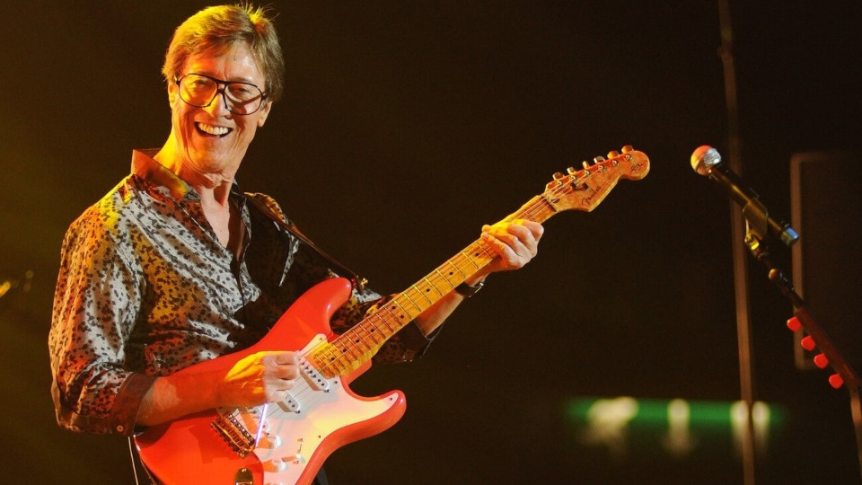 The Shadows Guitar Icon Hank Marvin Reveals Secrets of His Style, Names ...