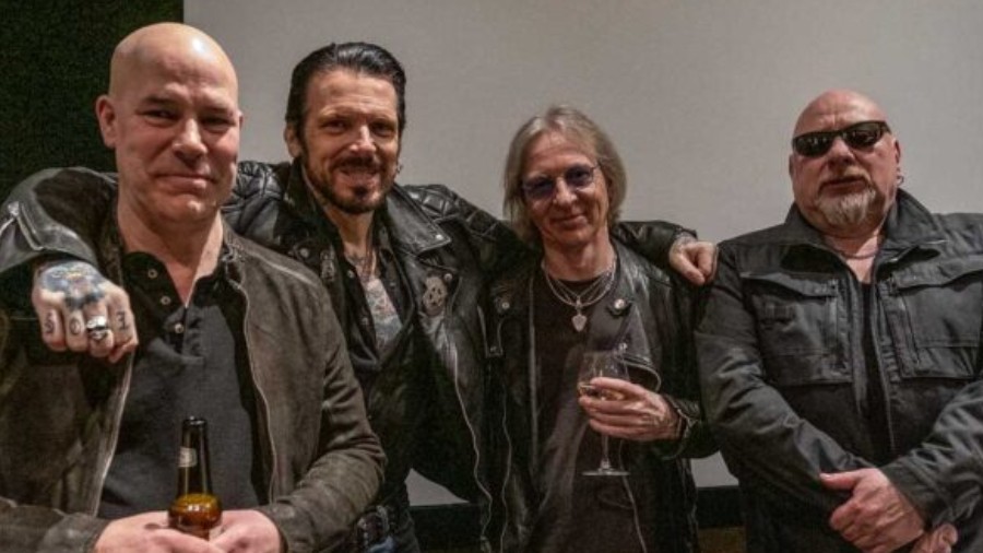 It's Official: The Almighty Is Back! | Ultimate Guitar