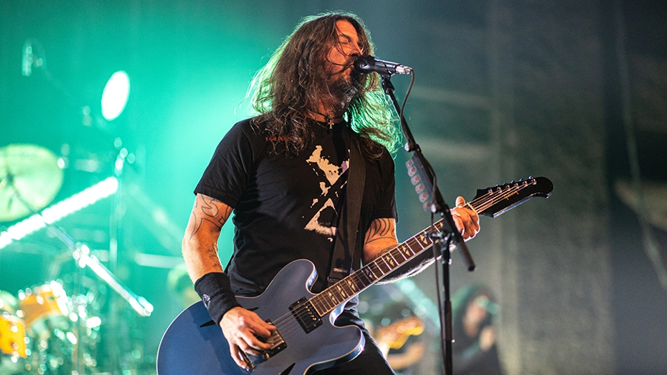 Watch Foo Fighters Give Live Debut To 10 Minute Epic The Teacher 7607