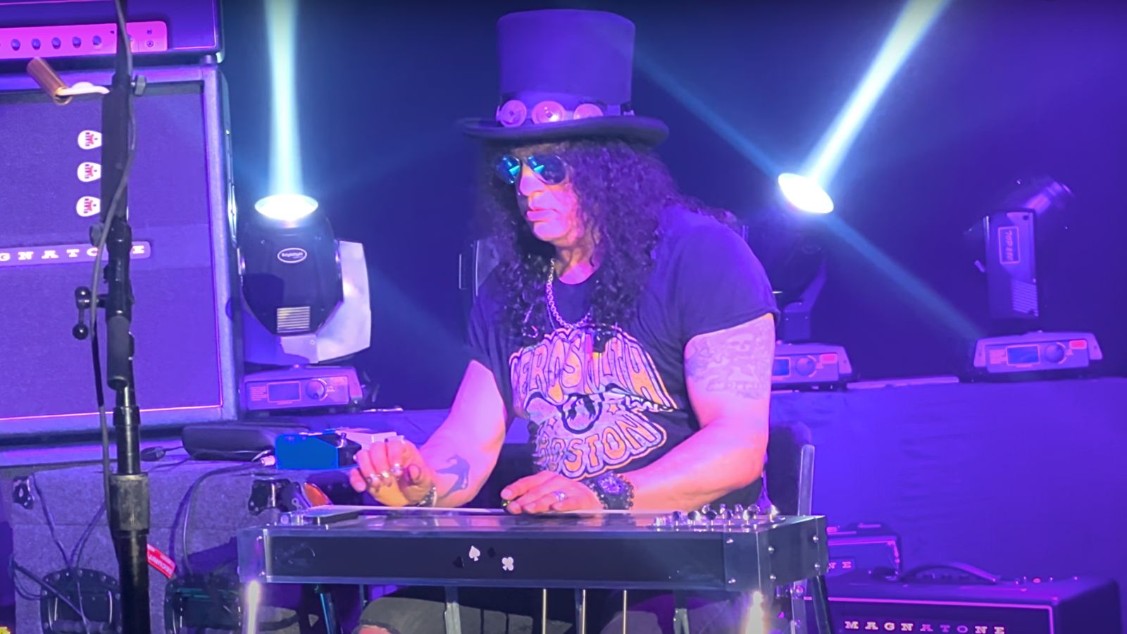 Slash Speaks Up on Learning to Play Pedal Steel Guitar, Reveals How ...