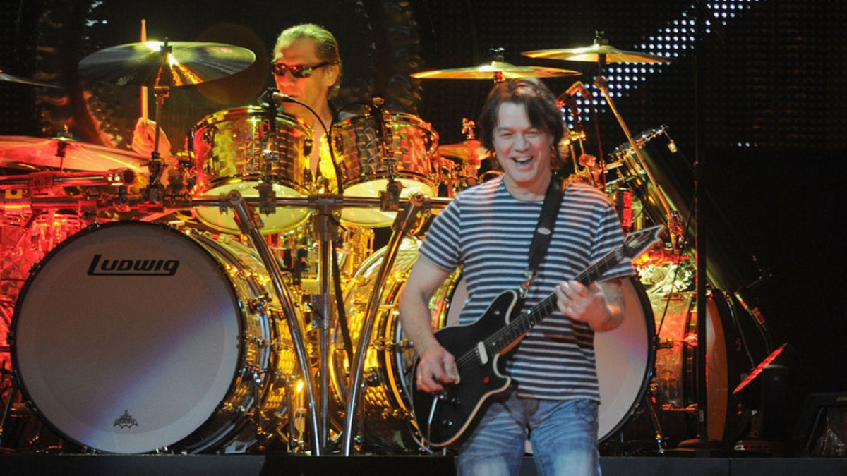 Alex Van Halen Released His Last Song Written With Eddie Van Halen ...