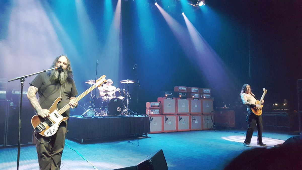 The Band That Turned Heavy Music Upside-Down By Not Following the Norms ...