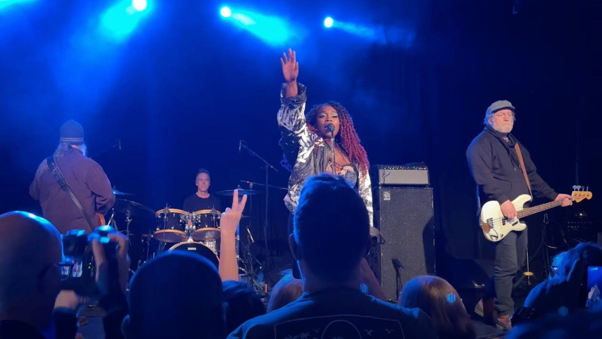 Has Soundgarden Found a New Singer? Live Vocalist Shaina Shepherd Opens ...
