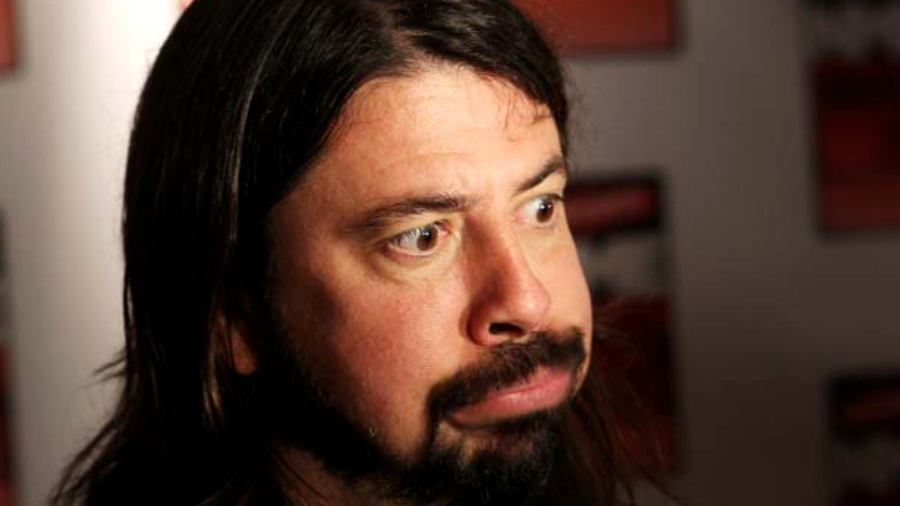 Dave Grohl: This Was the Most Embarrassing Moment of My Entire Life ...