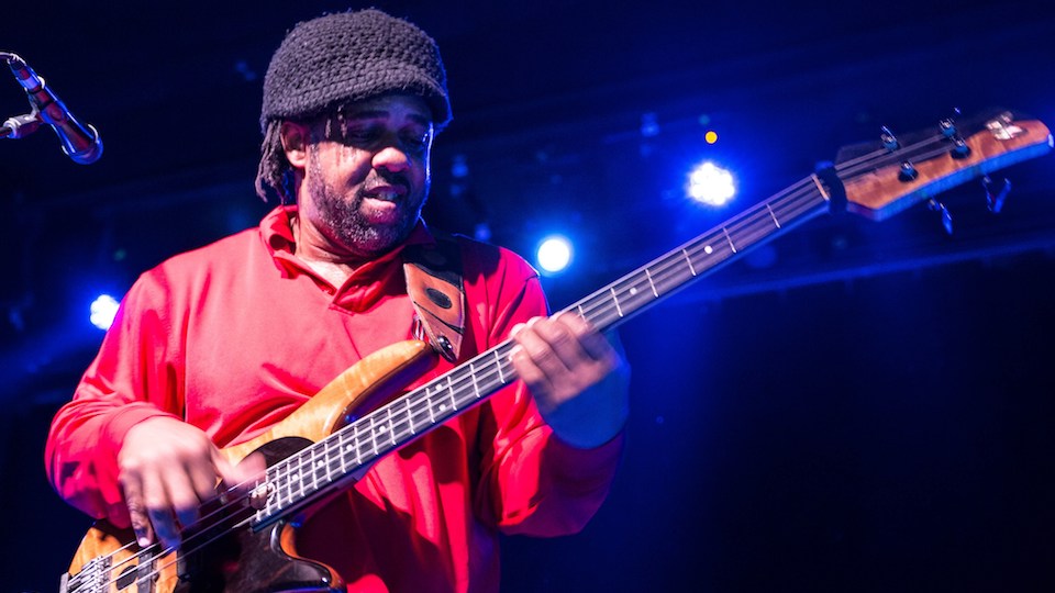 Victor Wooten: This Is the Proper Attitude Every Bassist Should Have ...