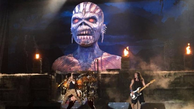 8 Memorable Stage Props | Ultimate Guitar