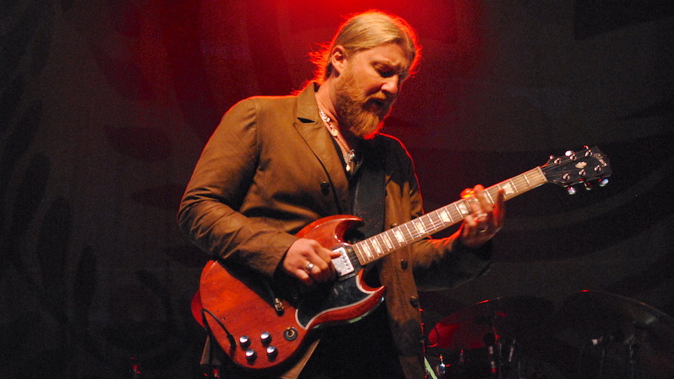 Derek Trucks: Your Guitar Tone Doesn't Have So Much to Do With Your ...