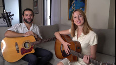 First 30 Days of Acoustic Guitar - In-Person Lesson With a Real ...